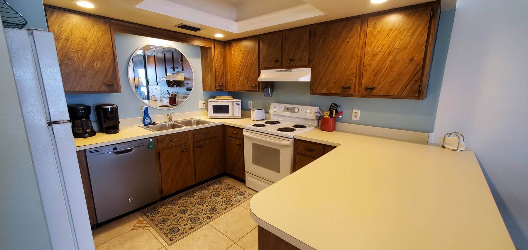 #505 (2-Bedroom) - Watermark Condominium